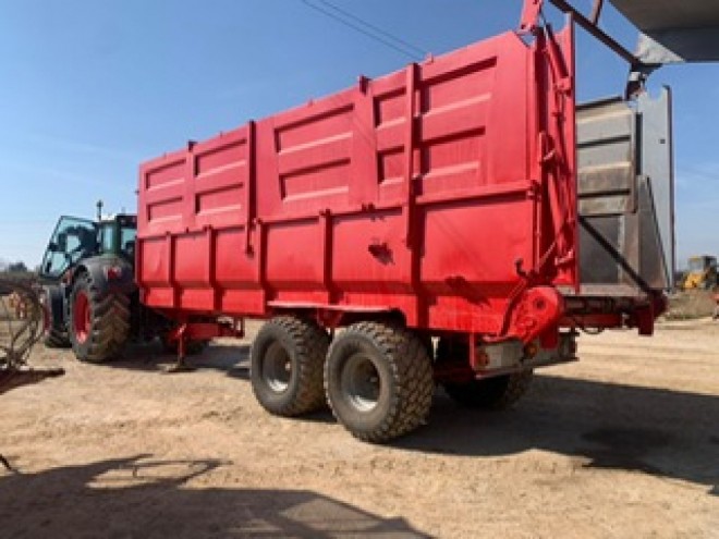 Venta de Remolque Forraje Juscafresa seminuevo en Huesca de CHAVANEL ...