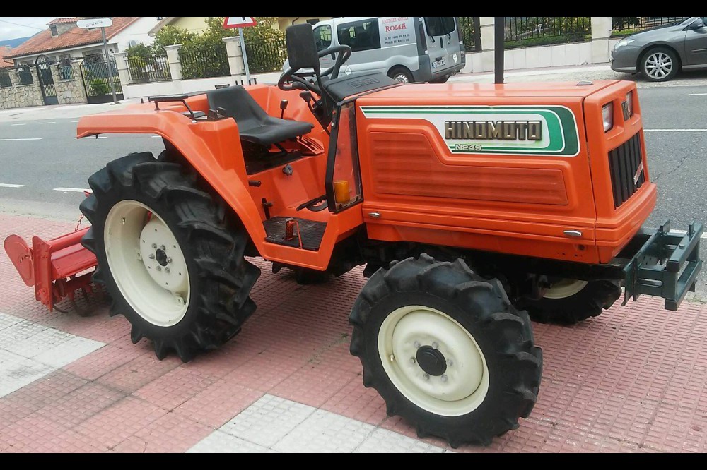 Venta de Mini tractores. :: Agronomis, compra-venta de maquinaria agrícola